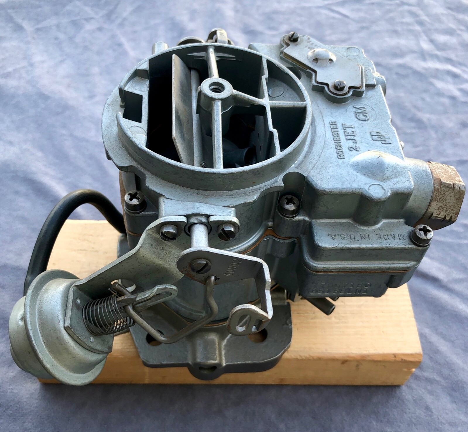 Rochester 2 Jet Carb - The Large 3-1/16" O.D. Version As On Pontiac GTO ...