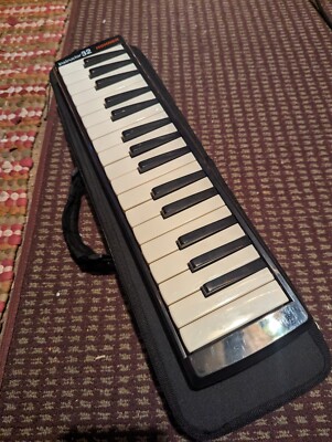 Hohner Instructor 32 Key Melodica with Carry Case Harmonica Pianica | eBay