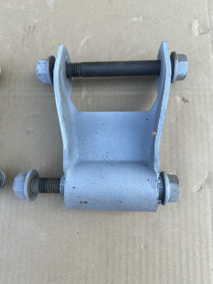 1973-1979 Ford F250 F350 OEM 3" REAR SPRING SHACKLES DANA 60 | eBay