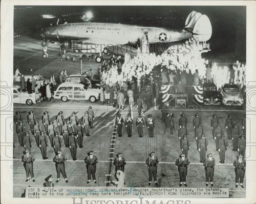 1951 Press Photo Douglas MacArthur's Bataan plane at San Francisco ...
