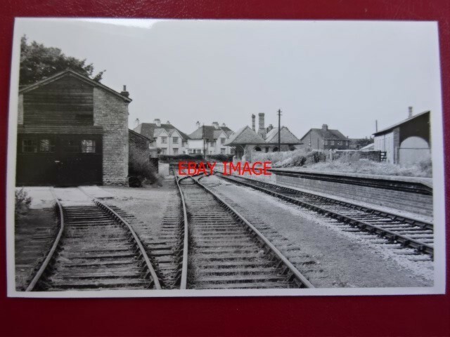 PHOTO DARKROOM - FARINGDON RAILWAY STATION OXFORDSHIRE VIEW ALONG TRACK ...
