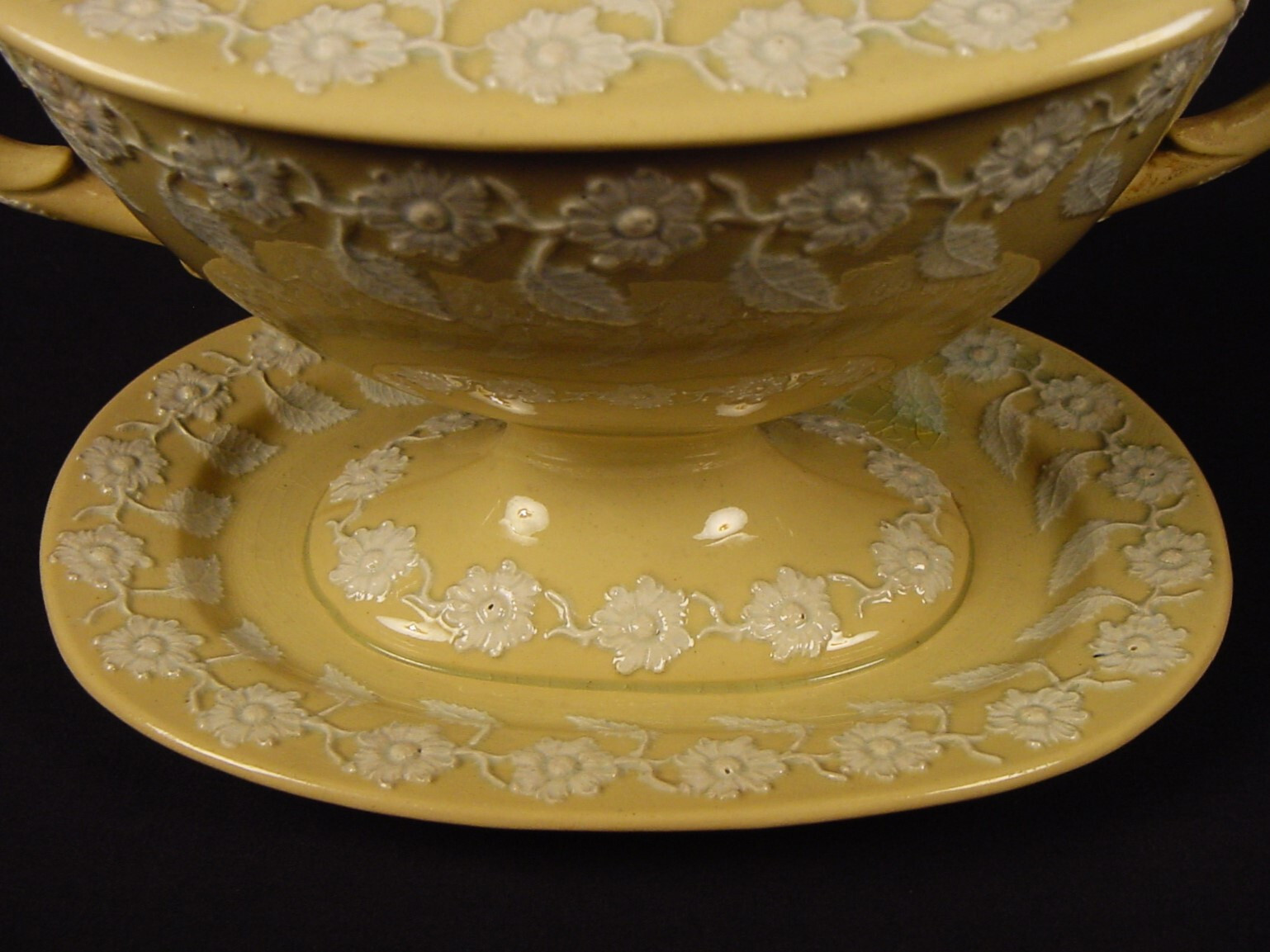 VERY RARE 1790s SAUCE TUREEN with ATTACHED UNDERPLATE & LID YELLOW WARE ...