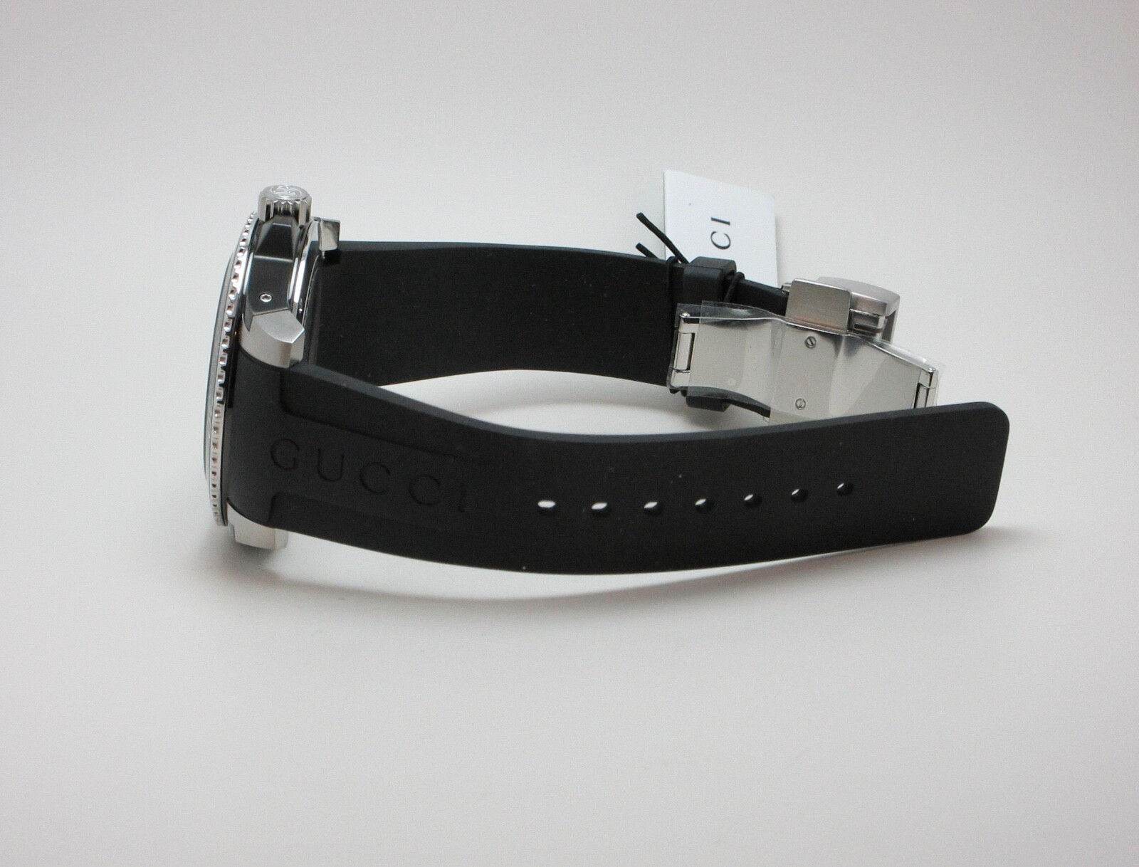 Gucci 45mm Silver Stainless Steel Case with Black Rubber Band Men's ...