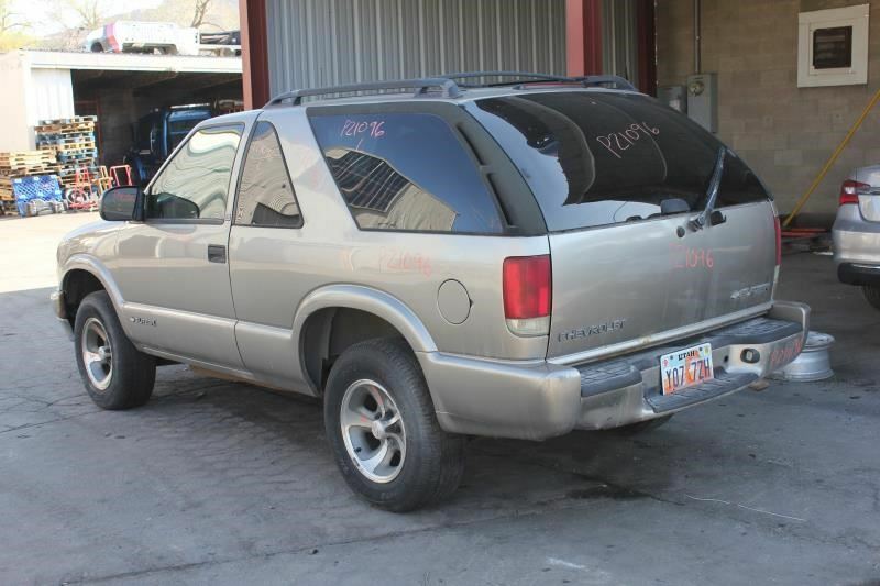 Driver Left Tail Light Fits 95-05 BLAZER S10/JIMMY S15 Driver Left Tail Light Fits 95-05 BLAZER S10/JIMMY S15