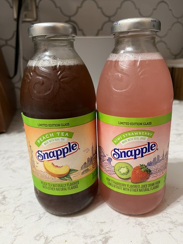 Snapple Glass Bottle PEACH and KIWI STRAWBERRY limited edition unopened ...