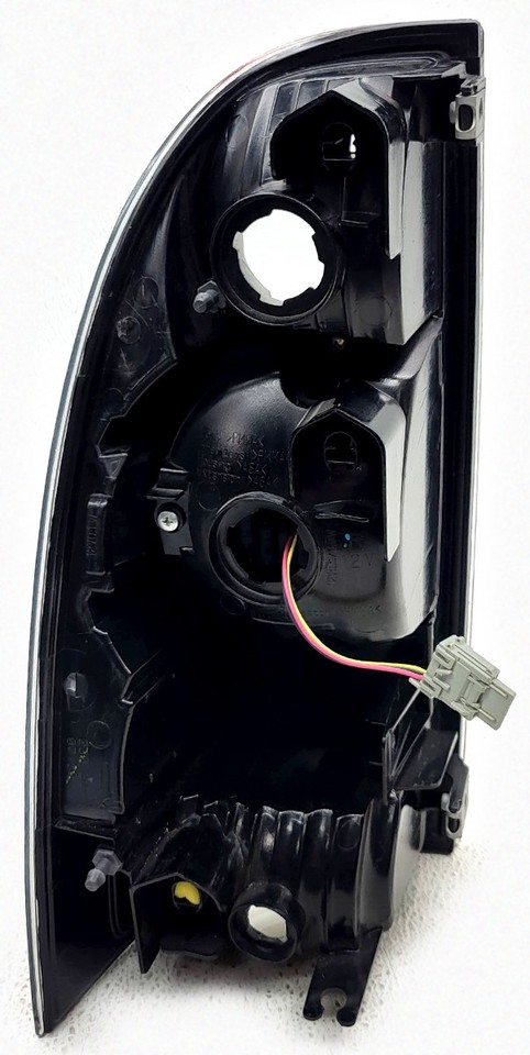 OEM Right Passenger Side LED Tail Lamp For Toyota Tacoma 81550-04160 | eBay
