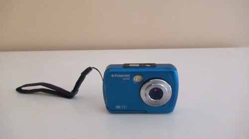 POLAROID iSO48 DIGITAL CAMERA NEW WATERPROOF BLUE DIGITAL AND PORTABLE ...