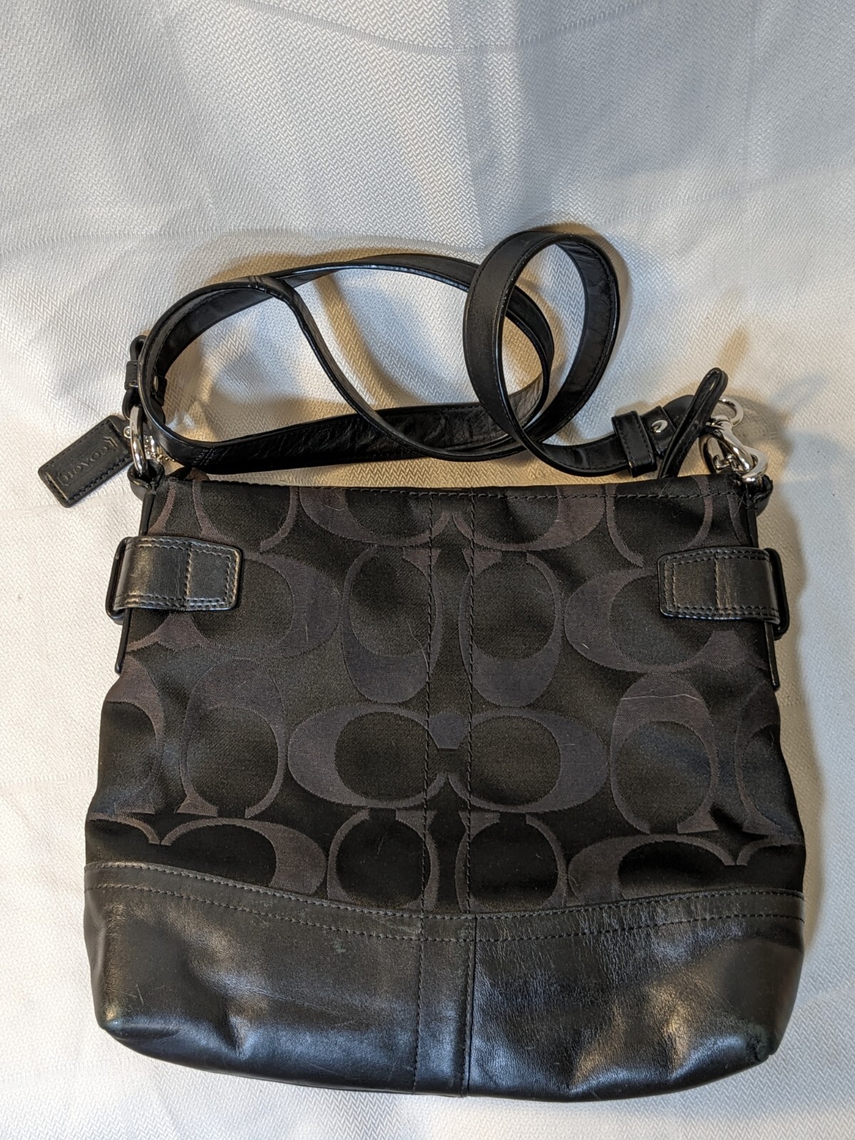 Coach Signature Chain Hobo Crossbody K1173-F18862 Black | eBay