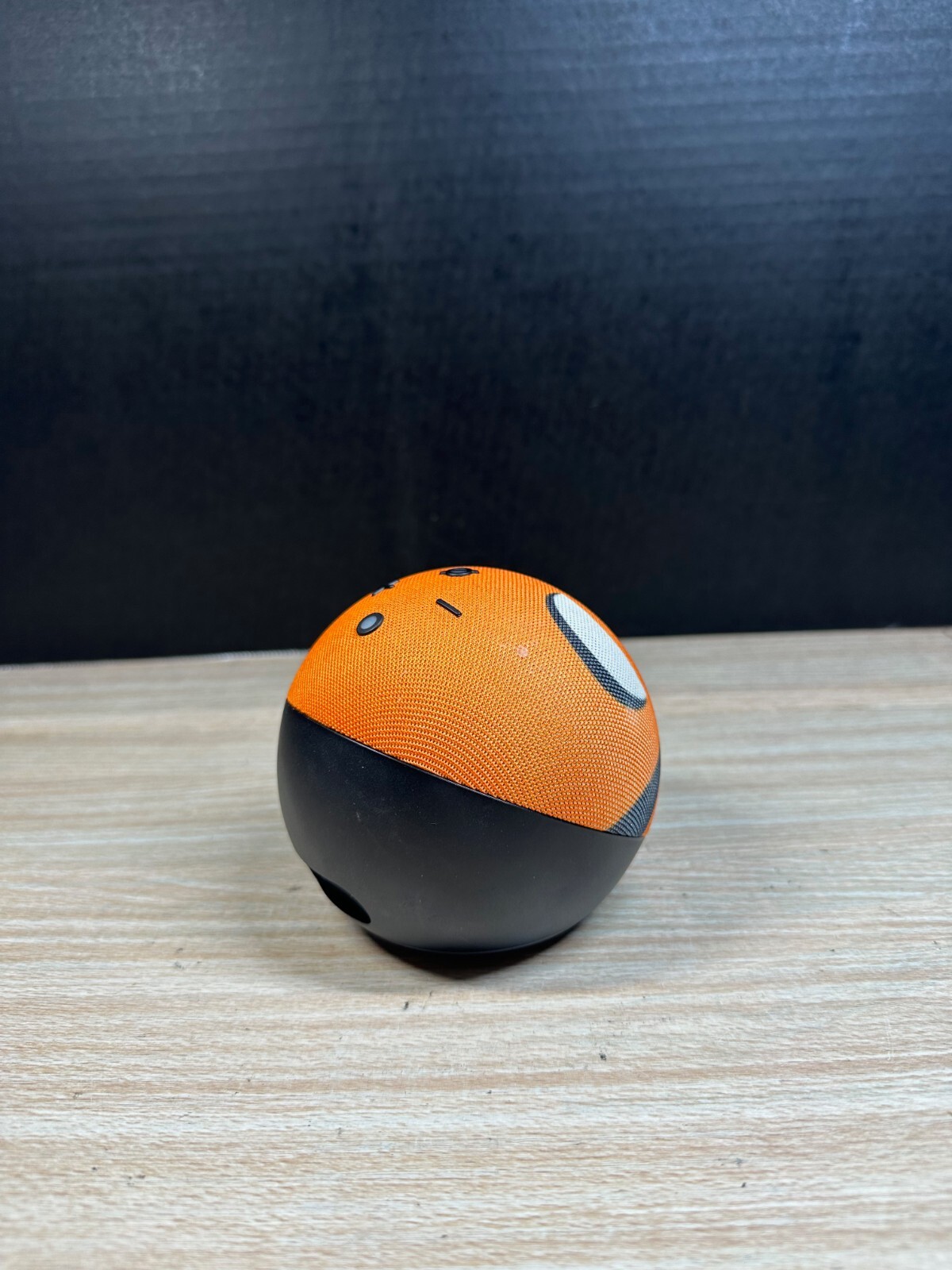 Amazon B7W64E Echo Dot Tiger Shell