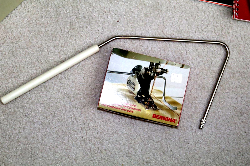 BERNINA 1230 Sewing Machine in EXCELLENT Condition! ~ COMPLETE with ...