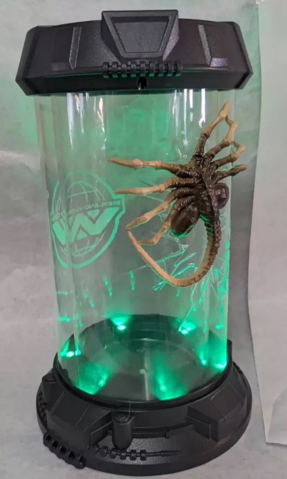 Regal Cinema Exclusive Facehugger New Alien | Grelly USA