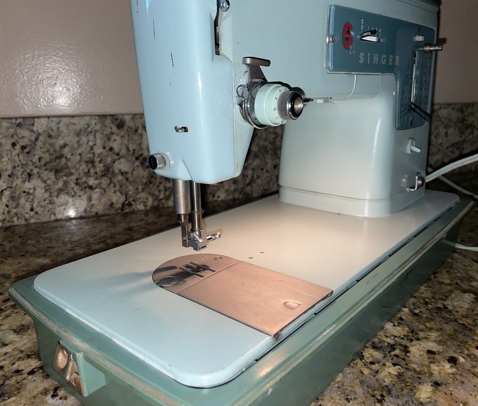 1960’s Vintage Mint Green Singer Sewing Singer Machine Complete Model ...