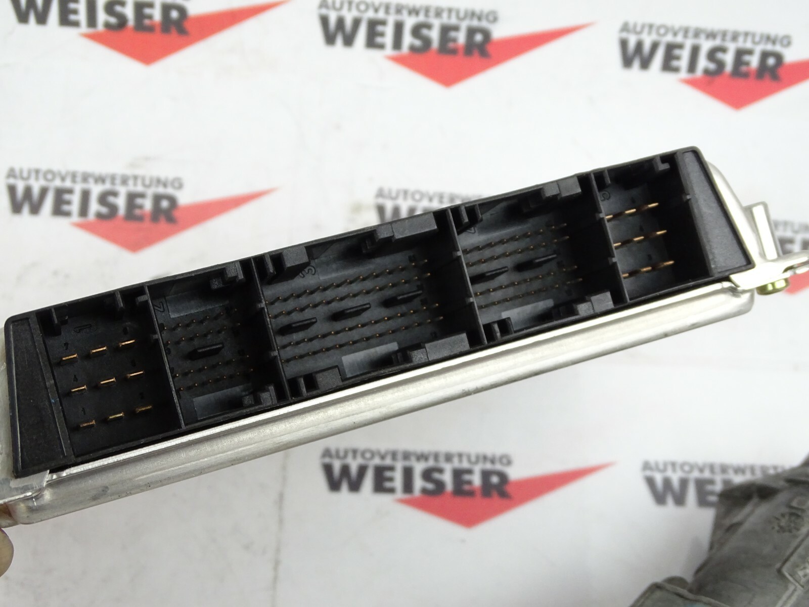 Motorsteuergerät ECU Steuerung Zündschloß AUDI A6 2.5TDi 4B Bj98 4B0907401H