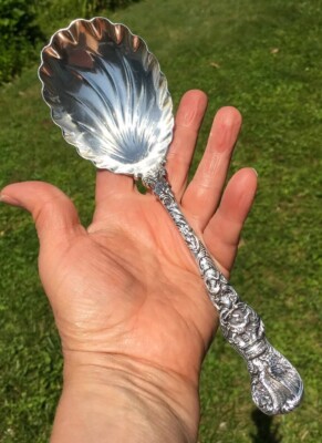 Vintage Durgin Sterling Silver HERALDIC 9” Serving Spoon Fluted 114g No ...