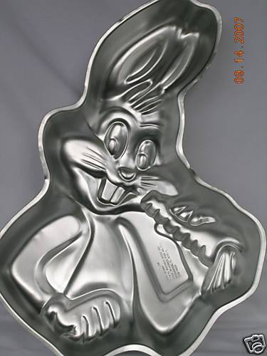 Warner Bros Bugs Bunny & Carrot Aluminum Cake Pan 1978 Wilton 502-7598 ...