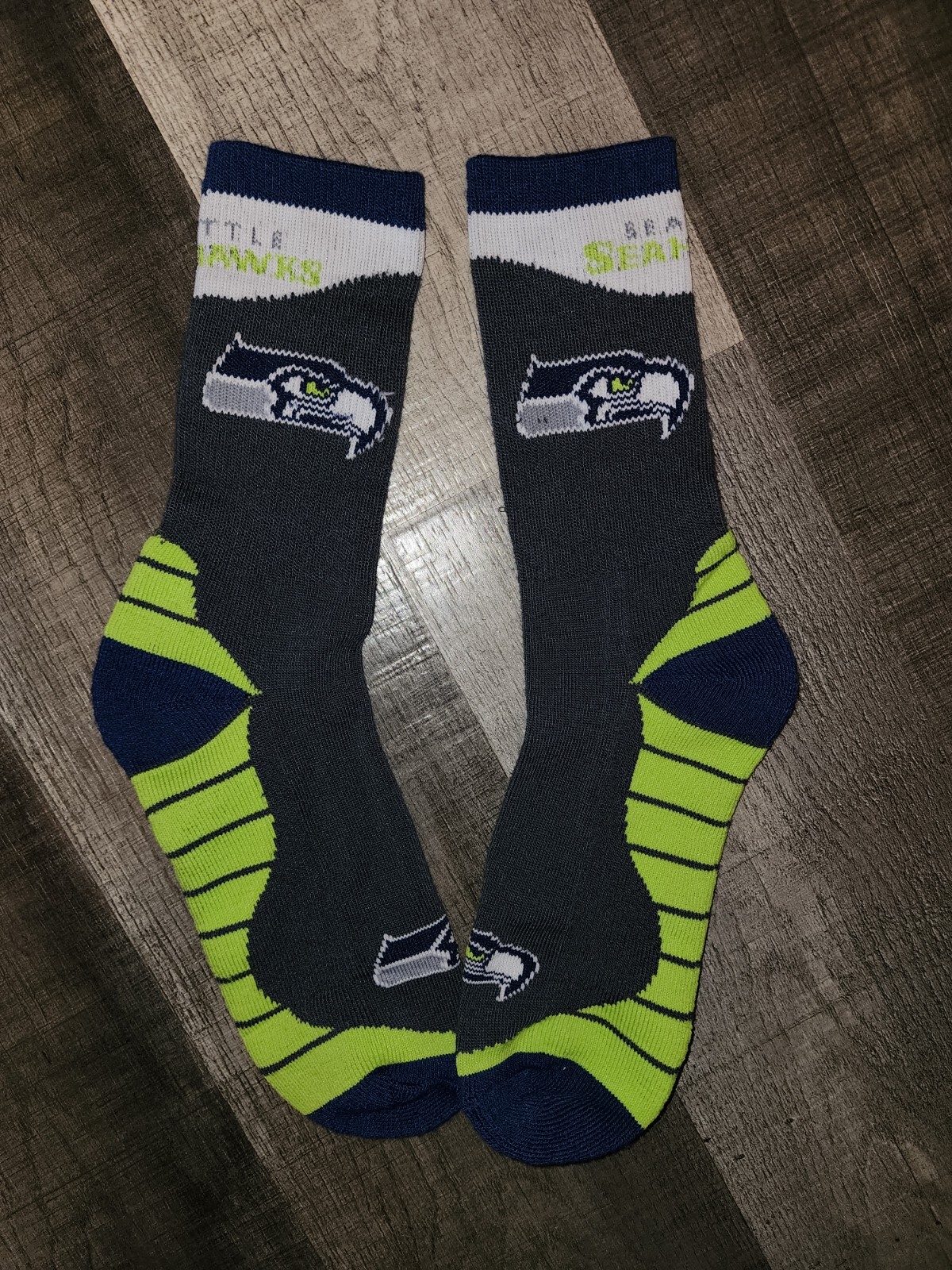 Seattle Seahawks Mens Grey Sport NFL Team Crew Socks Large | eBay