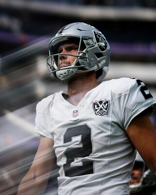 Daniel Carlson on Field Portrait Las Vegas Raiders 8x10 NFL Football ...