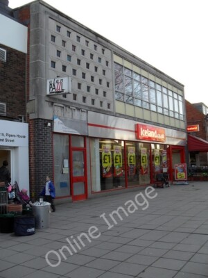 Photo 6x4 Iceland in Portchester Precinct c2010 | eBay UK