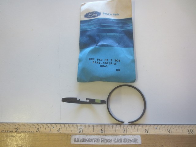 NOS 1977 81 Ford Lincoln Mercury C4 Forward Clutch Cylinder Seal D7AZ ...