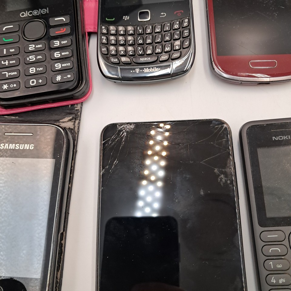 Mobile Phones Tablet Bundle Job Lot Vintage Retro Samsung Nokia ...