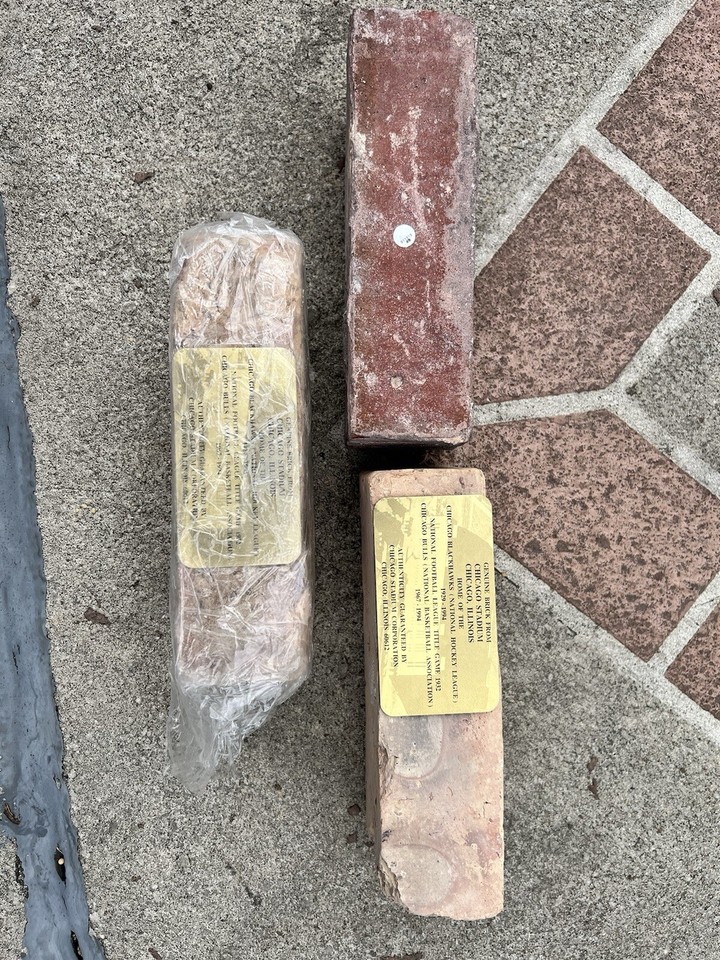 Chicago Bulls Blackhawk Stadium Brick-Original from Stadium Collectible ...