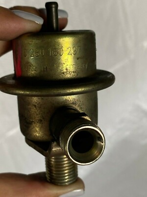 Porsche 911 964 OEM Bosch Fuel Pressure Regulator | eBay