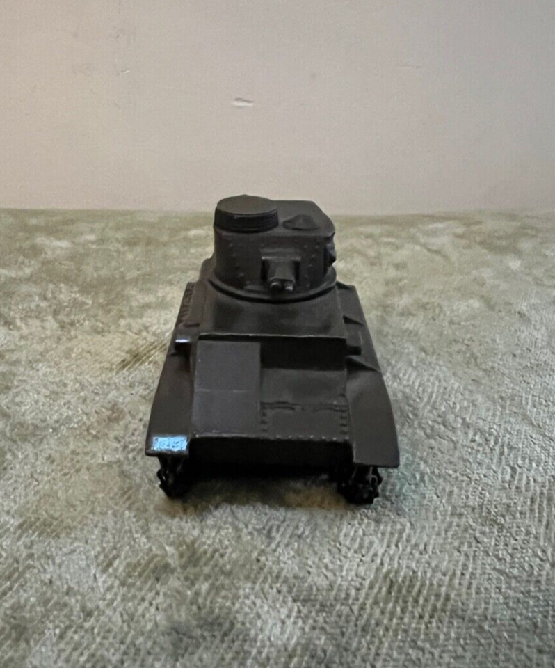Dinky Toys No. 152A Light Tank Pre-war original & nearest to-mint! | eBay