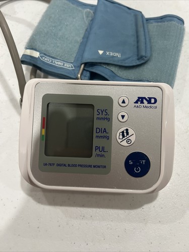 Lifesource One Step Memory Blood Pressure Monitor with Cuff UA-767 Plus ...