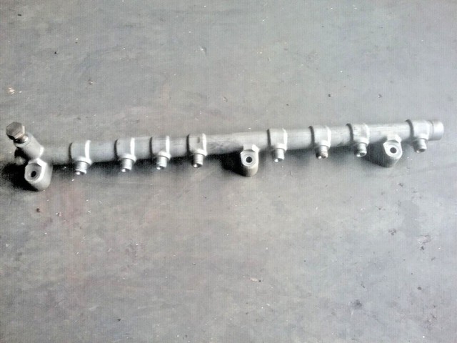 International Maxxforce 13 Fuel Rail 3006765C91 0445226095 for sale ...