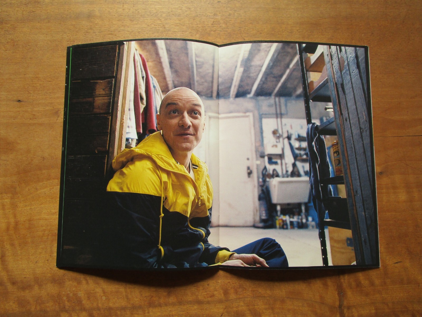 Film "Split" M. Night Shyamalan James McAvoy Movie Program Japanese | eBay