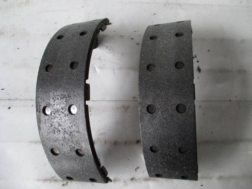 MITSUBISHI Canter 2001 KK-FE63EGX Rear Brake Shoe MC894239 [Used ...