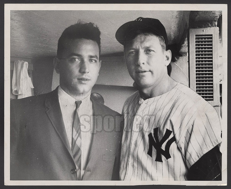 COMMERCE COMET! Yankees Great MICKEY MANTLE & Fan Dugout Type 1 Photo ...