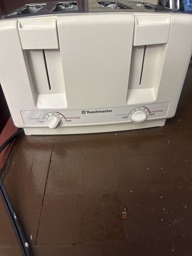 Toastmaster Extra Wide 4 Slice Toaster | eBay