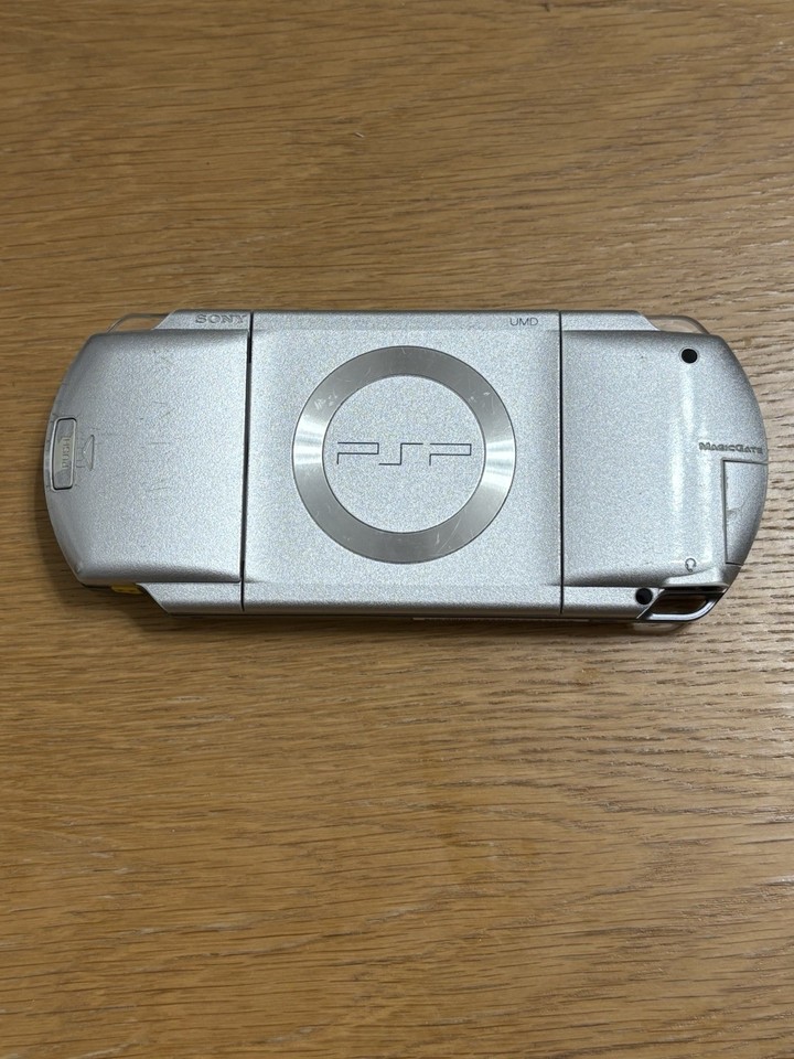 Sony PSP 1000 Silver PlayStation Portable Handheld Console System ...