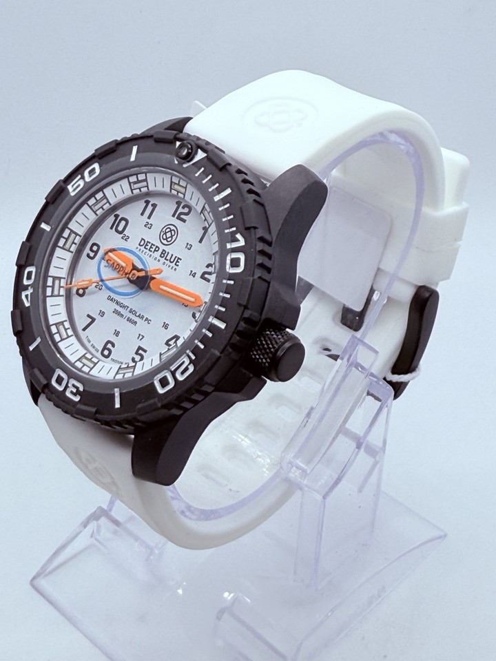 Deep Blue DAYNIGHT 43MM DIVER SOLAR POWERED PC WHITE DIAL 3 COLOR TUBES ...
