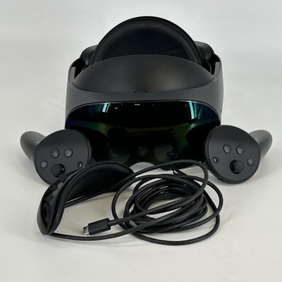 Meta Quest Pro VR Headset 256GB w/ Controllers/Dock - Good w/ Loose ...