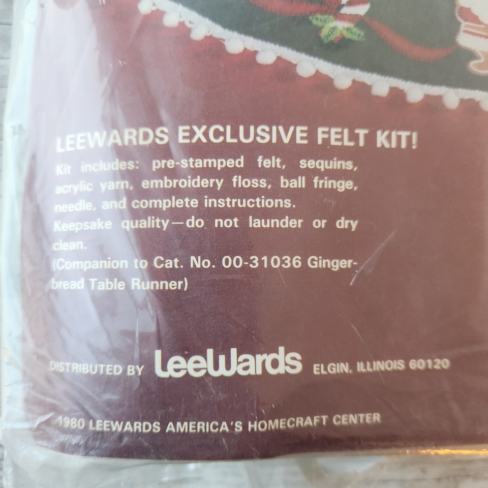 Vintage Lee Wards Christmas Gingerbread Tree Skirt Kit Green Felt ...