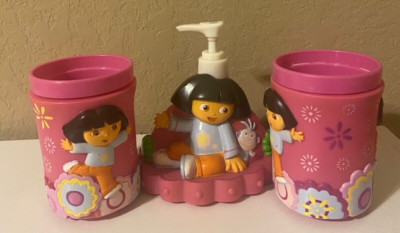 Dora Bathroom Set