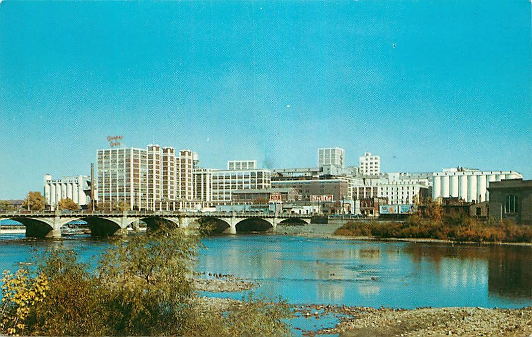 Postcard Cedar Rapids, Iowa - Quaker Oats Plant - circa 1960s | eBay