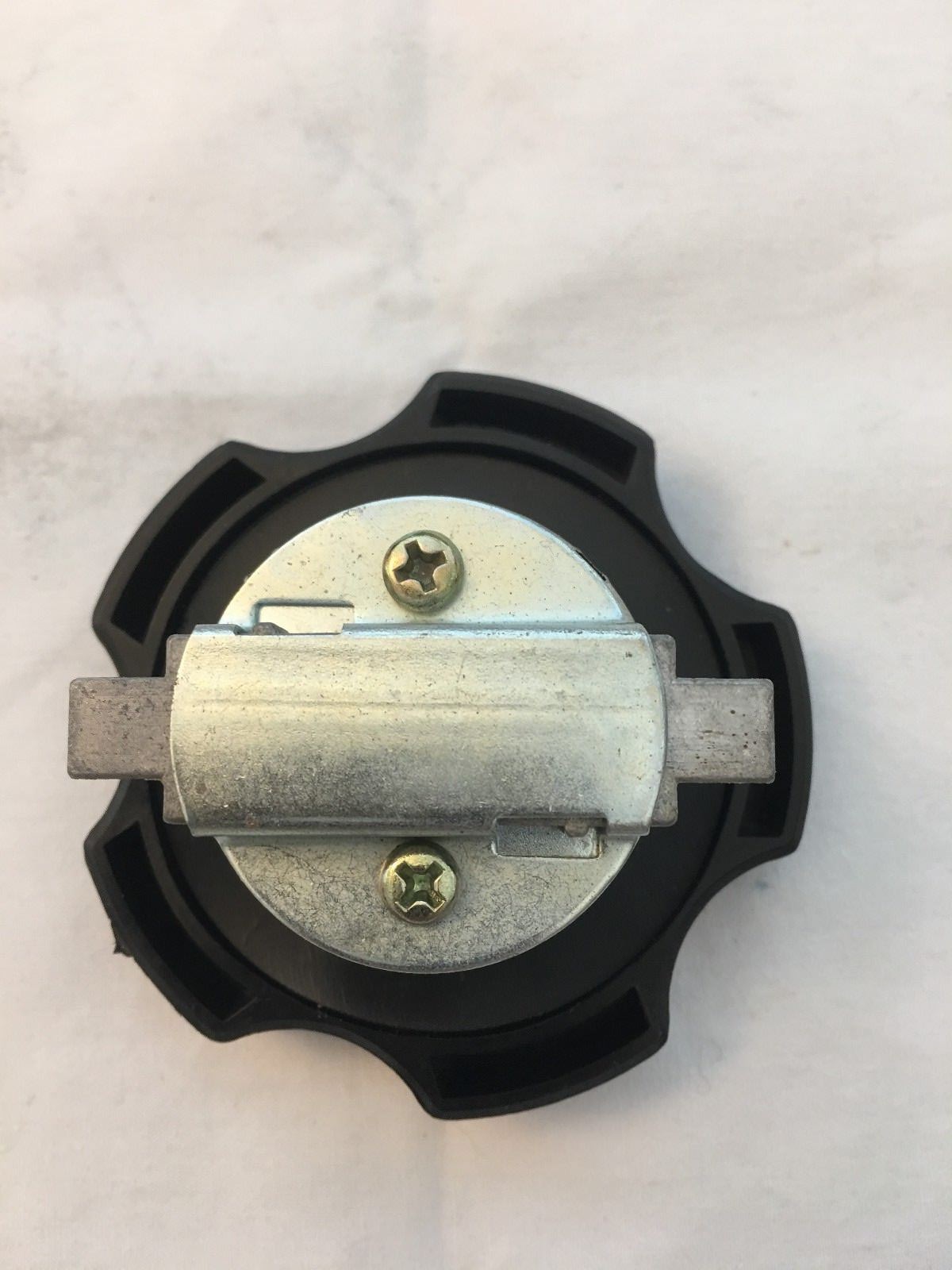 Fuel Gas Tank Locking Cap For Yamaha TW125 (2002-2004) TW200 (2003-2017 ...