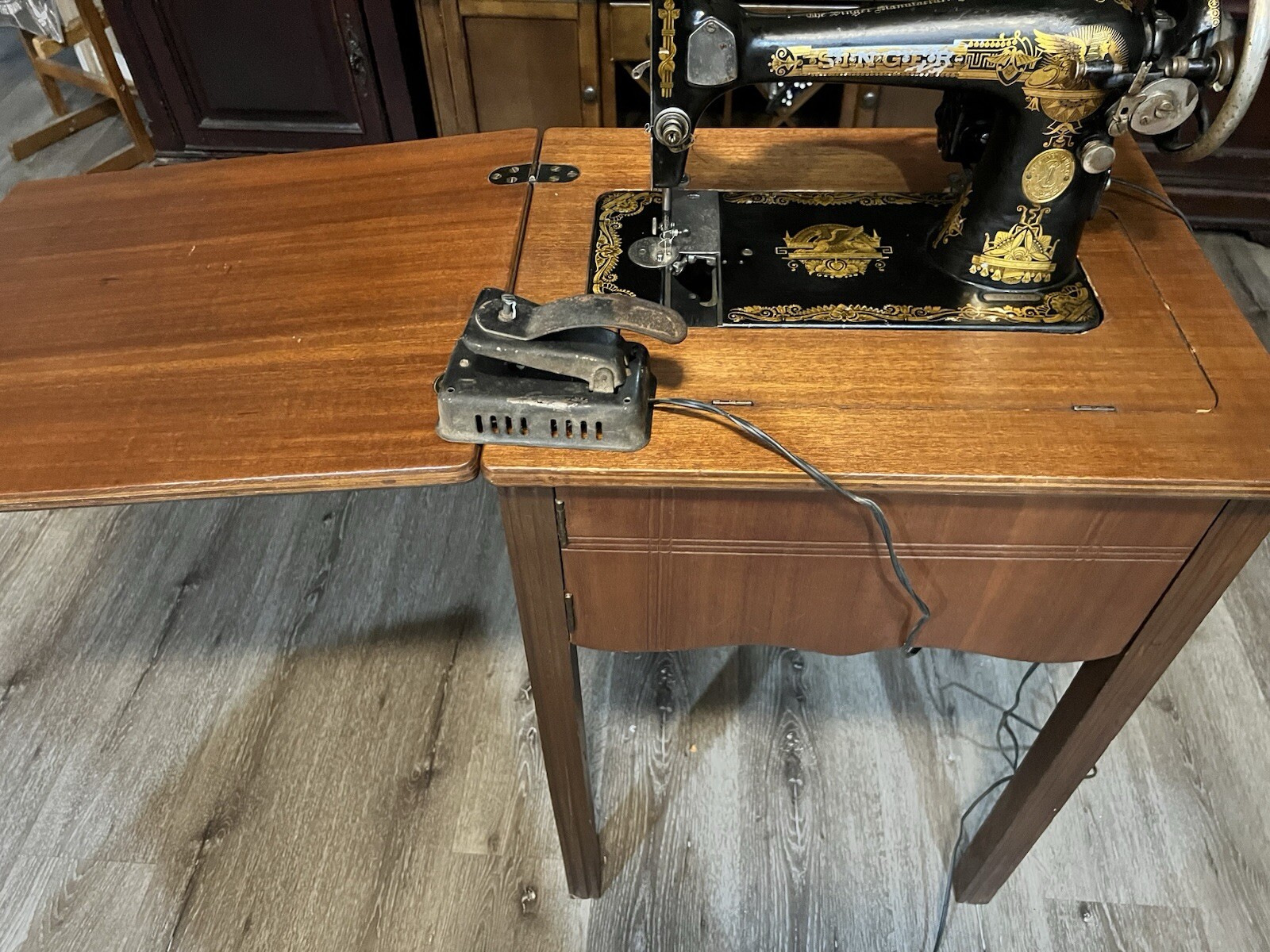 singer sowing machine vintage with desk | eBay