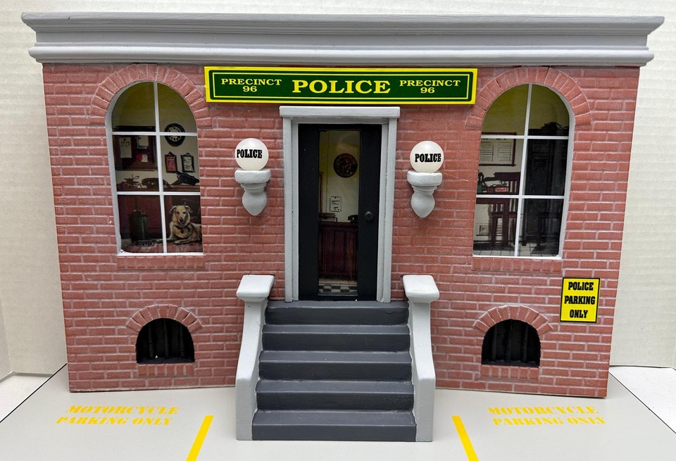 1996 Harley Davidson Mini Police Station Display Set 97898-97V NIB | eBay