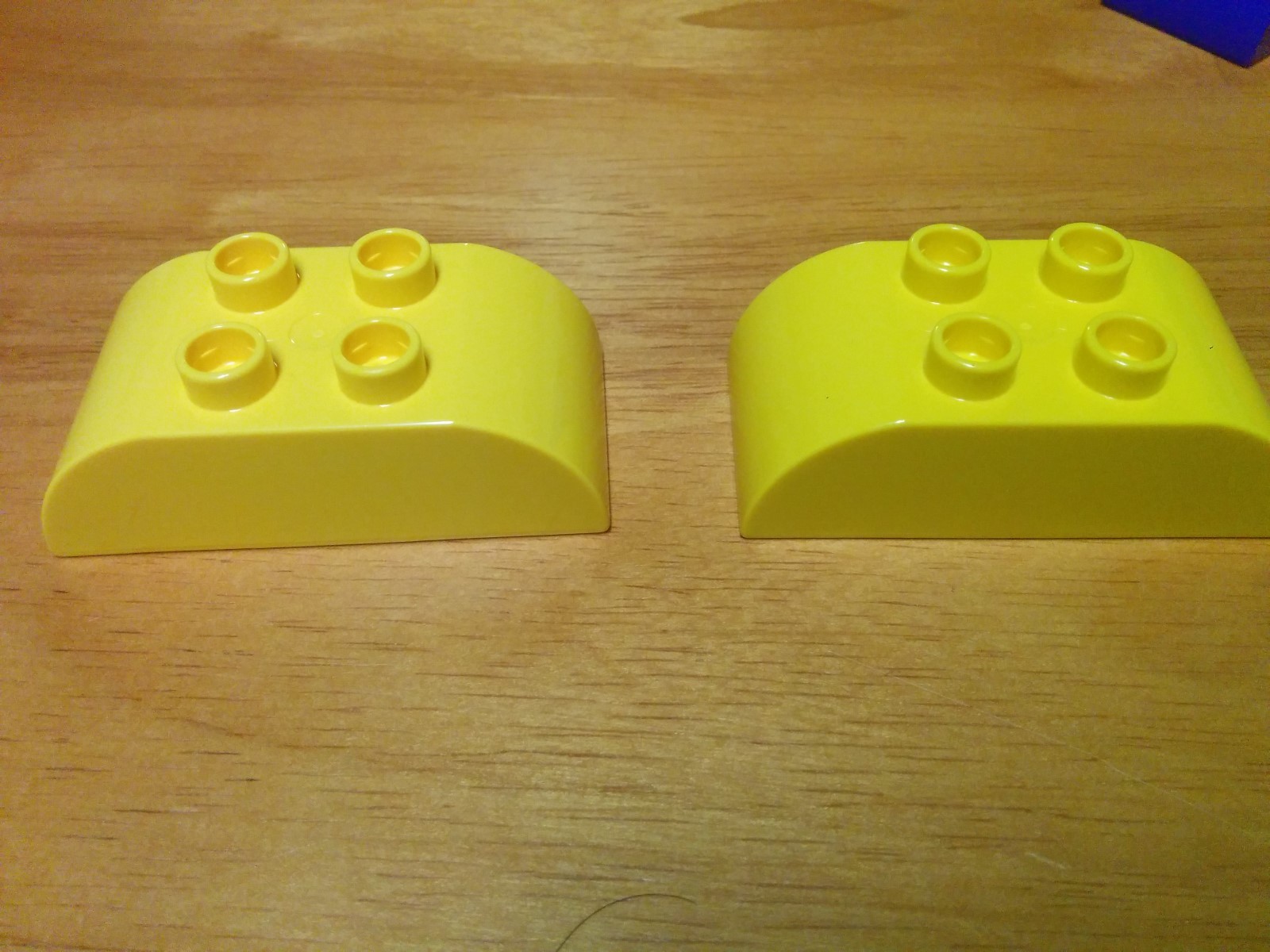 2 Lego DUPLO Brick 2x4 CURVED TOP blue azure orange yellow red lime ...