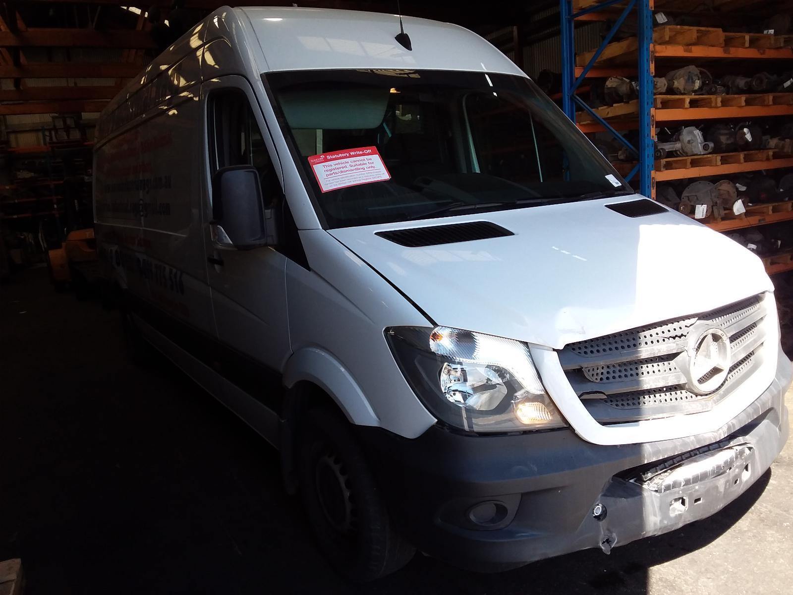 MERCEDES SPRINTER RIGHT FRONT WINDOW REG/MOTOR NCV3, POWER, 10/06-04/18 ...