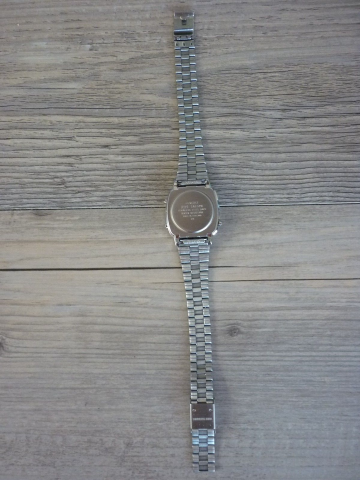 VINTAGE CASIO QUARTZ WATCH DIGITAL WOMENS SILVER TONE | eBay