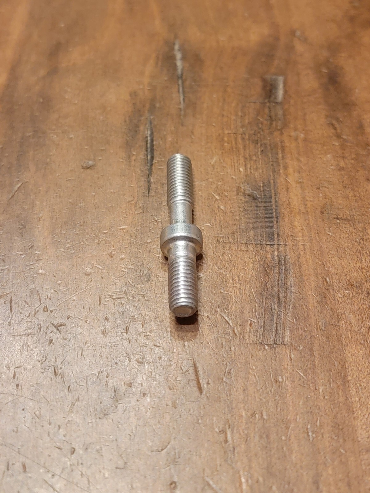 STIHL Bar Stud (M8) MS500i MS651 MS661 MS661C-M 0000-664-2417 Genuine ...