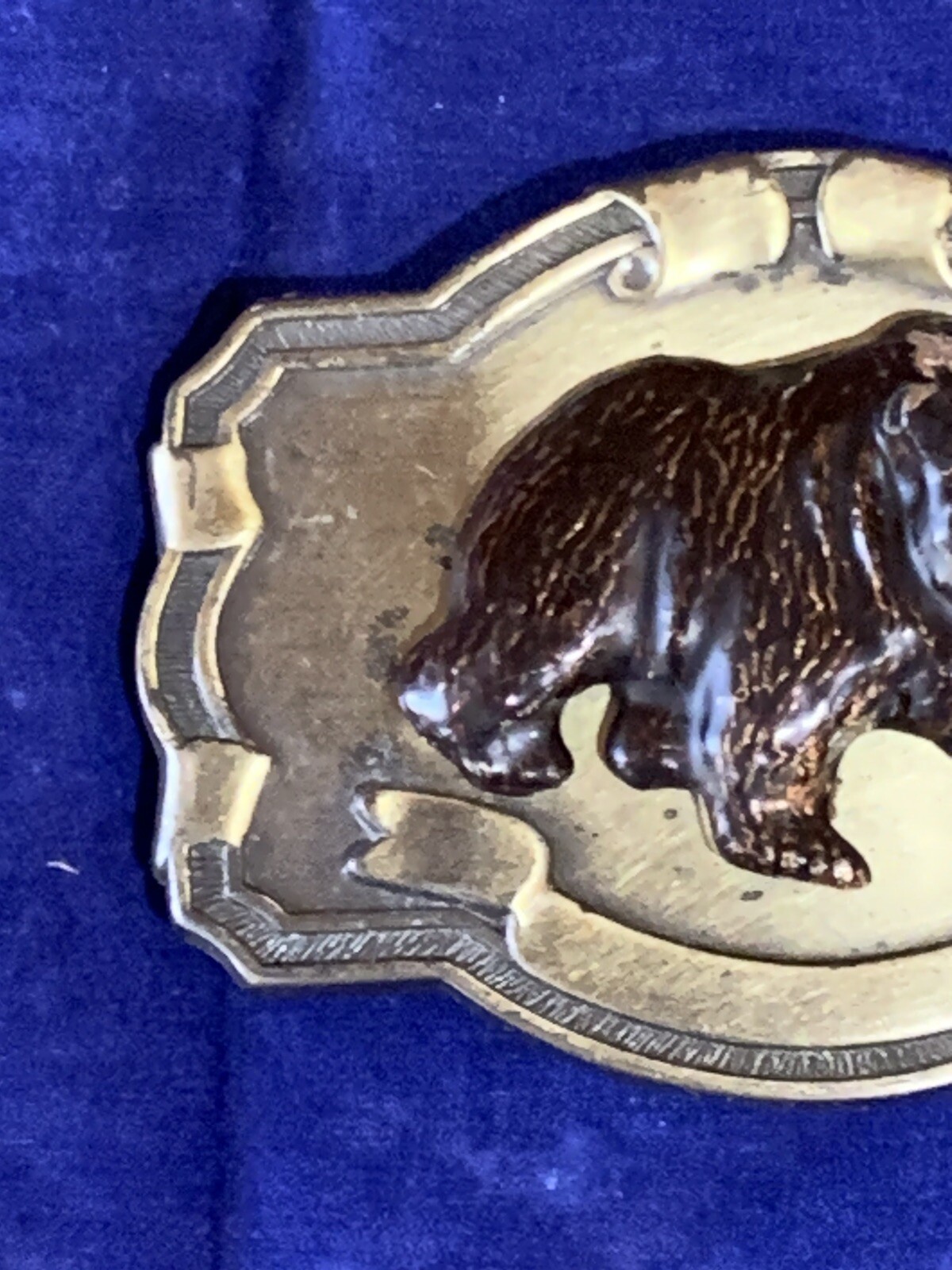 Vintage Raised 3D Grizzly Bear Belt Buckle - Gem