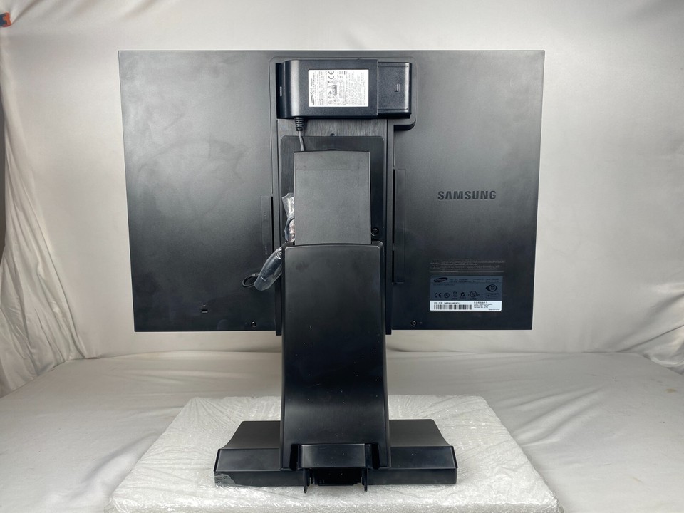 Samsung SyncMaster SA450 22" Widescreen LED LCD Monitor (S22A450BW ...