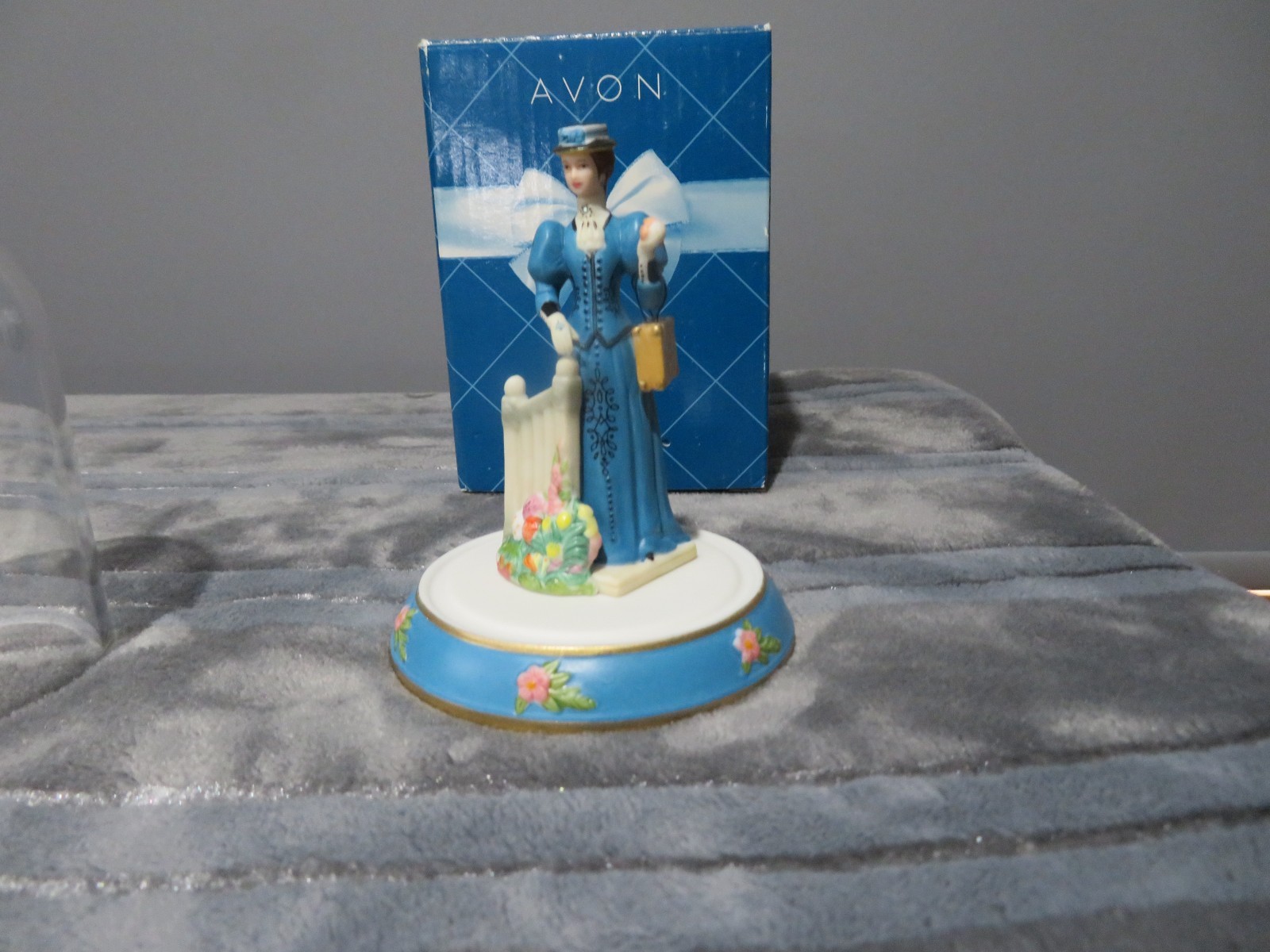 2009 AVON MINI MRS ALBEE NIB | eBay