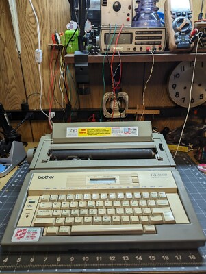 Typewriters & Word Processors - Word Processing Typewriter